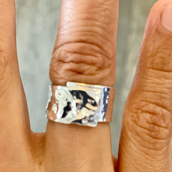 Jewelry | 925 Sterling Silver Rock Pattern Ring Sz 7 Nwt | Poshmark